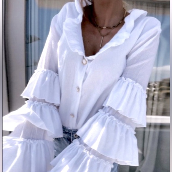 Lavishly Paris | Tops | Nwt Lavishly Paris Womans White Layered Frill ...